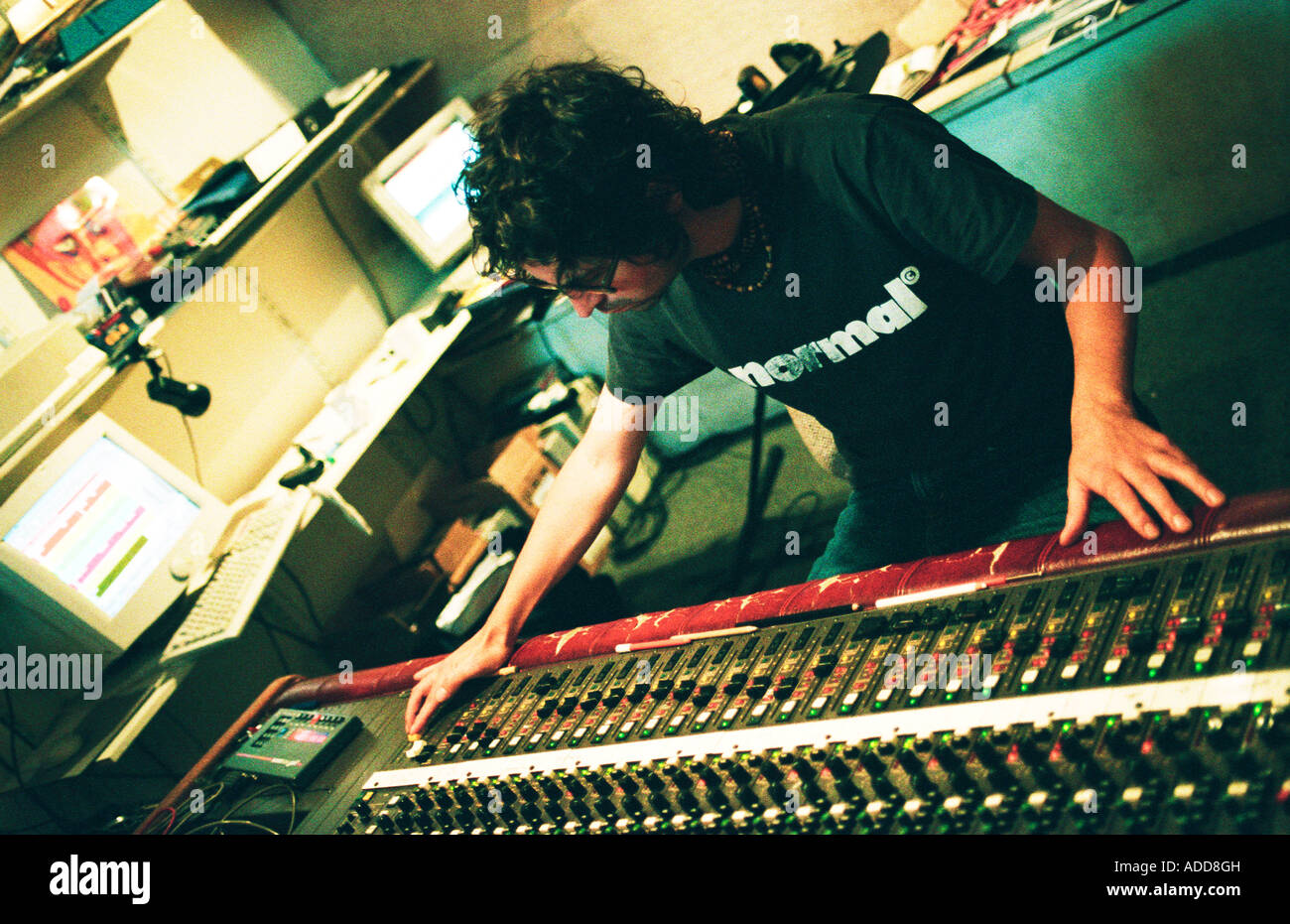 Music production hi-res stock photography and images - Alamy