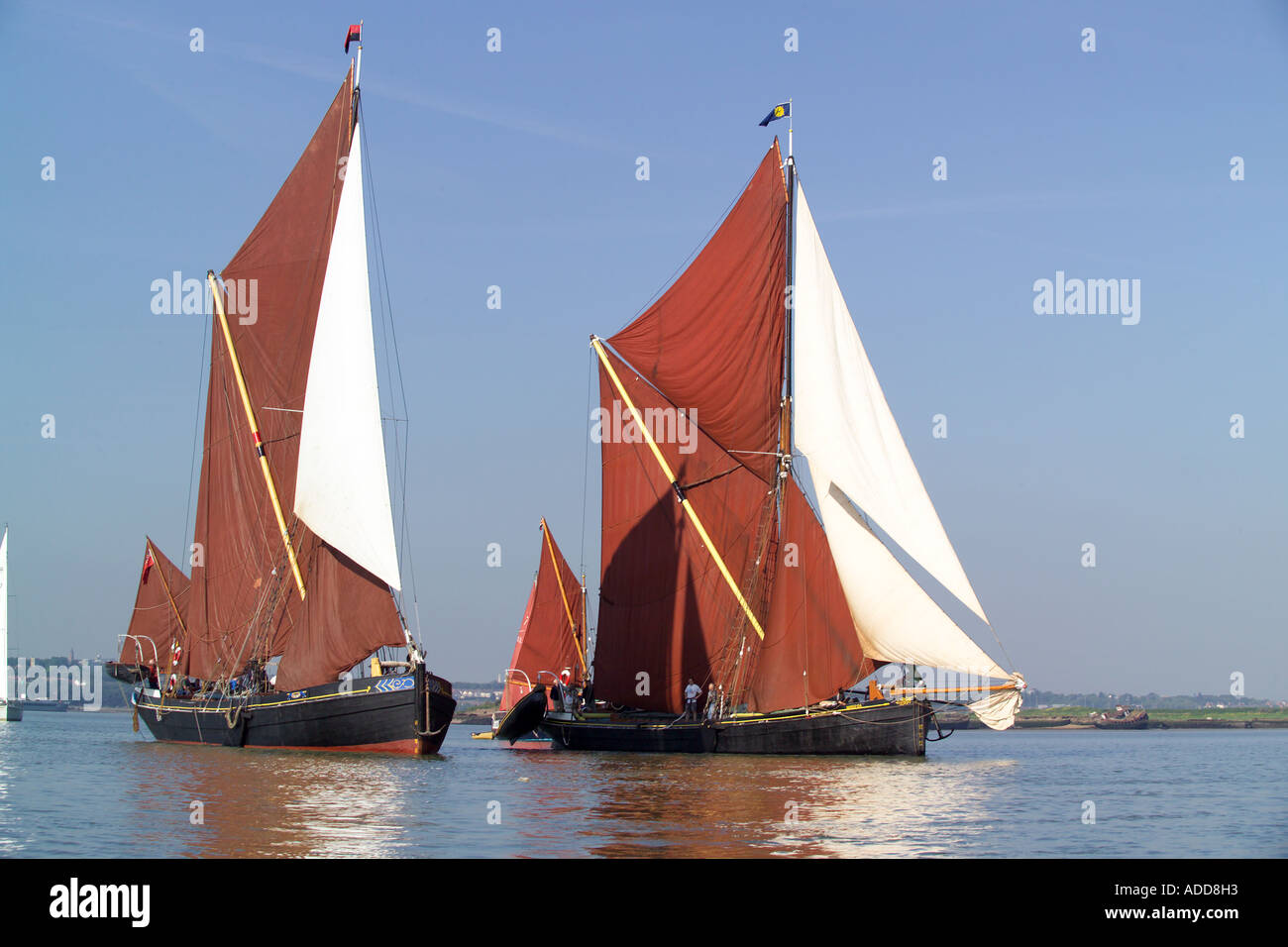 Thames sailing Barge the Centaur the Mirosa Medway Thames Barge Race ...