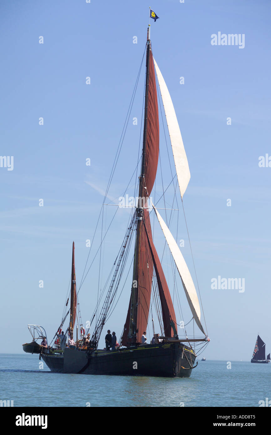 Thames sailing Barge the Mirosa Medway Thames Barge Race 2006 river ...