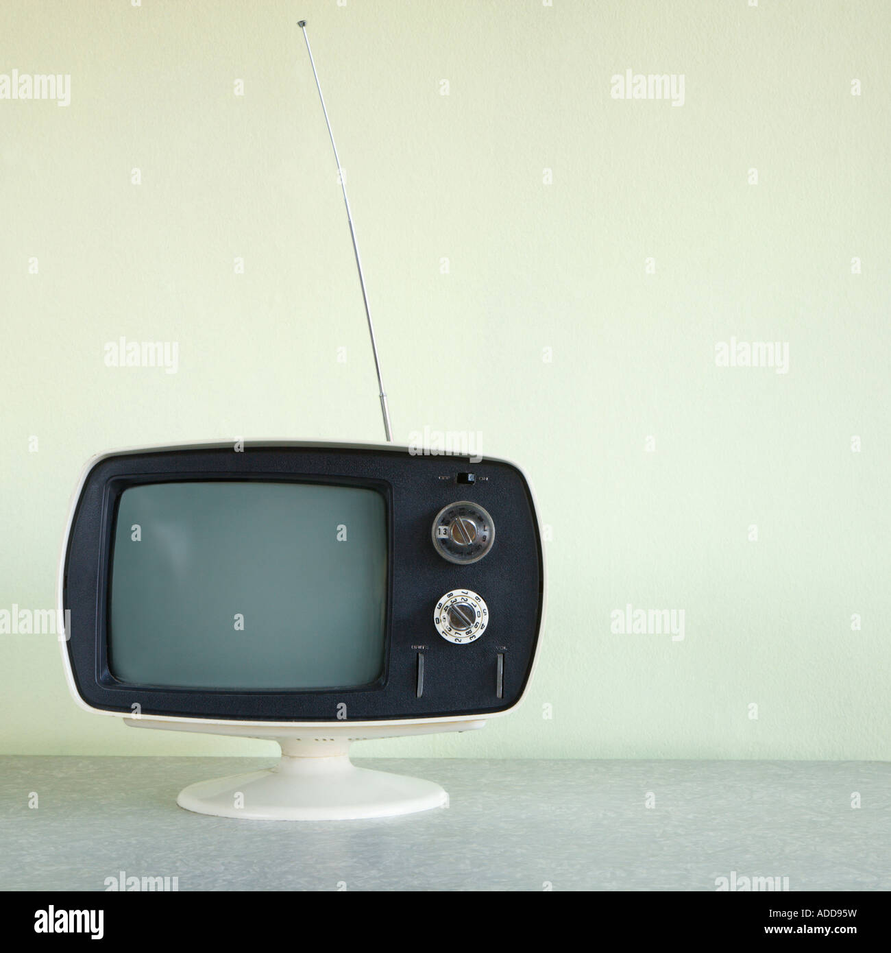 1960s tv antenna hi-res stock photography and images - Alamy