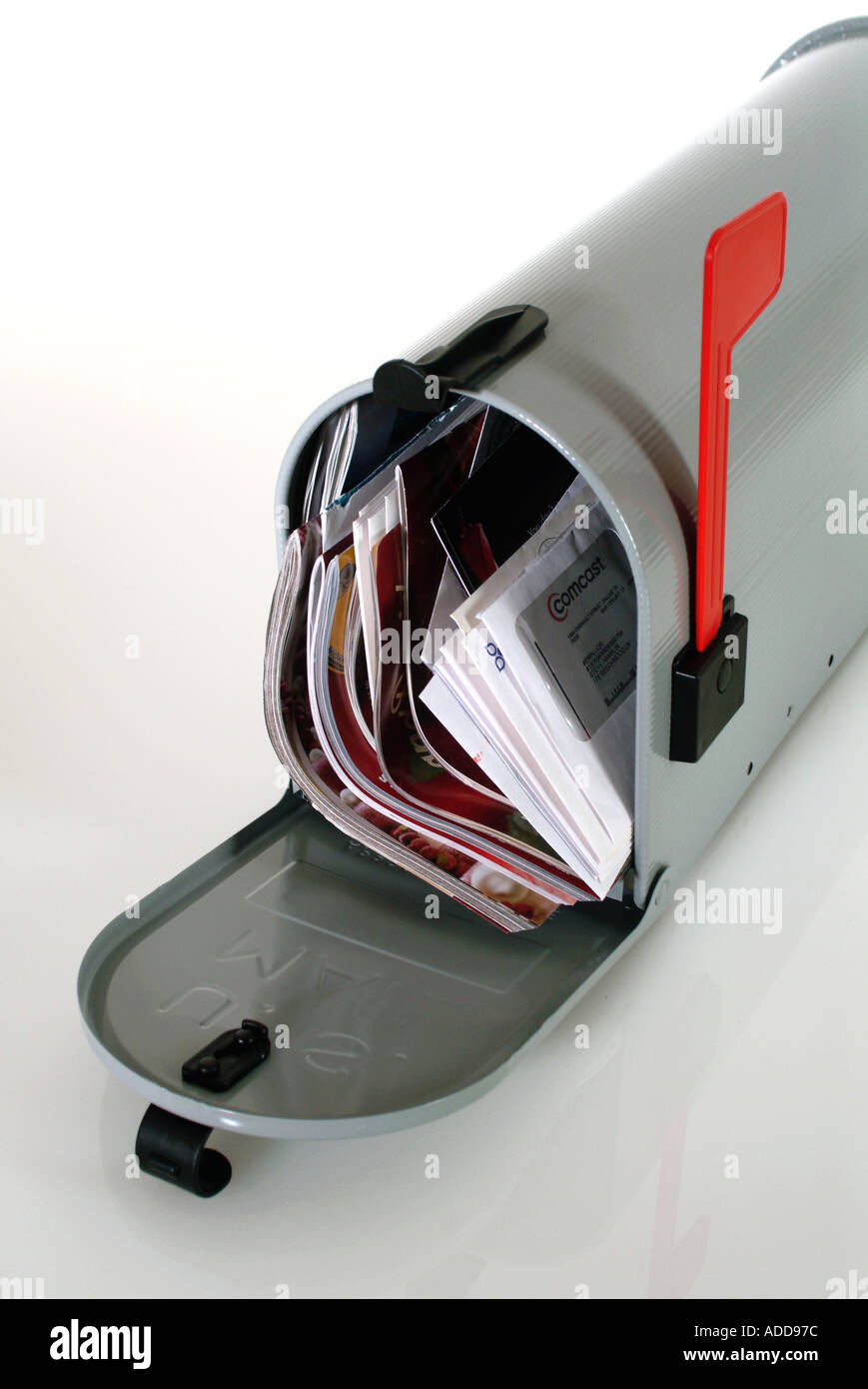 Overflowing mailbox hi-res stock photography and images - Alamy