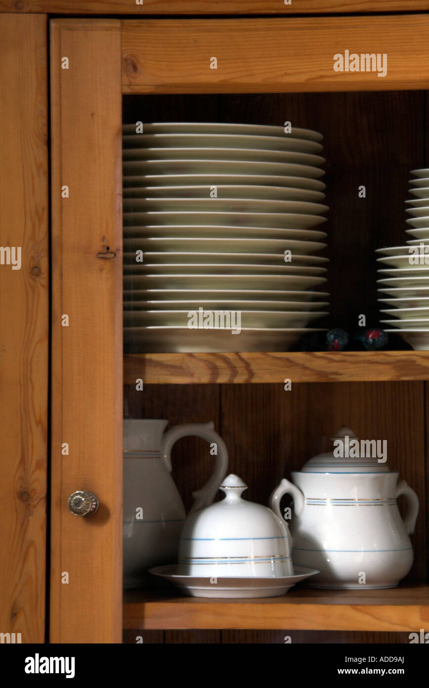 Cabinet for plates hi-res stock photography and images - Alamy