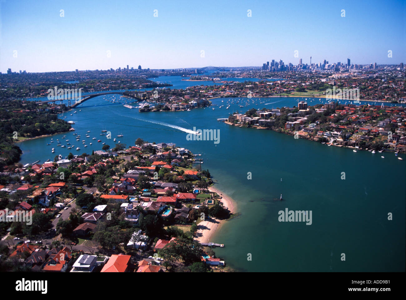 Henley harbour hi-res stock photography and images - Alamy