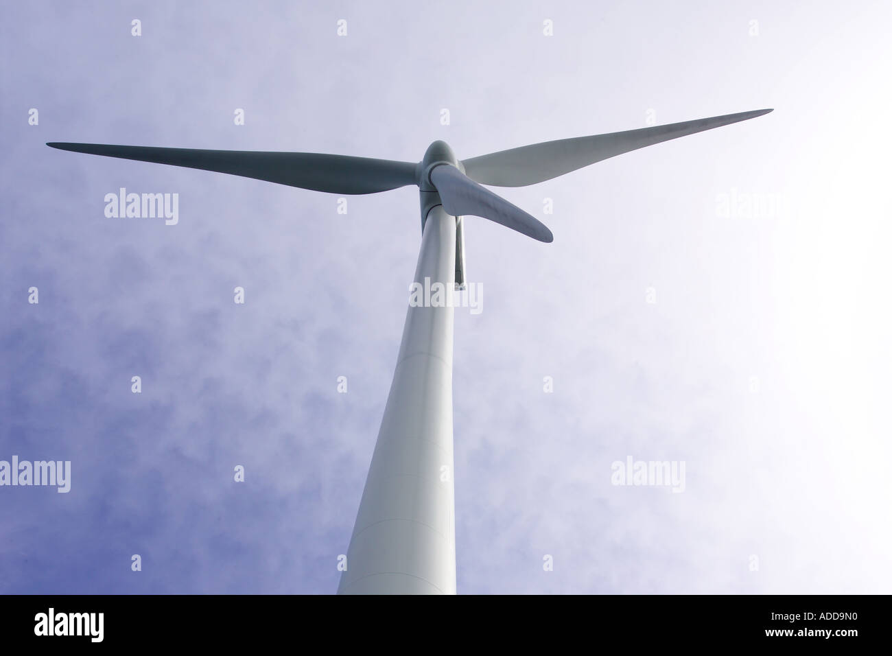 Kentish flats offshore wind farm hi-res stock photography and images ...