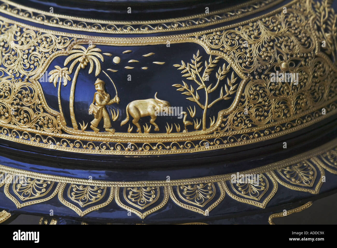Lacquer ware hi-res stock photography and images - Alamy