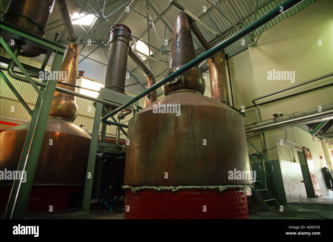 07 2000 Speyside Scotland The Balvenie distillery Stills Stock Photo ...