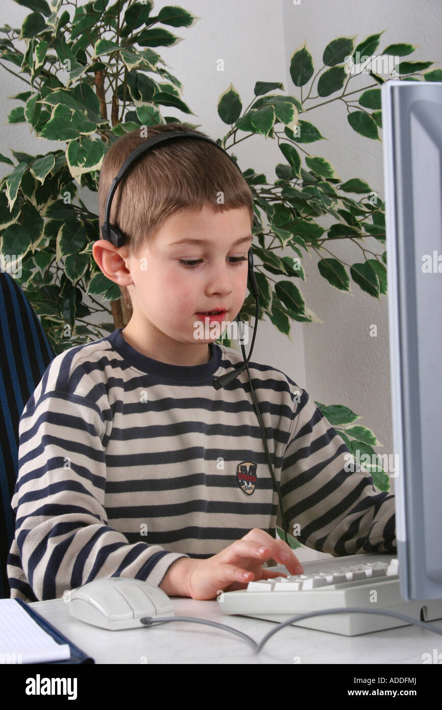 boy at the computer Stock Photo - Alamy