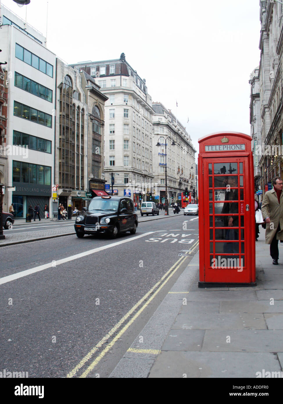 London phone boot hi-res stock photography and images - Alamy