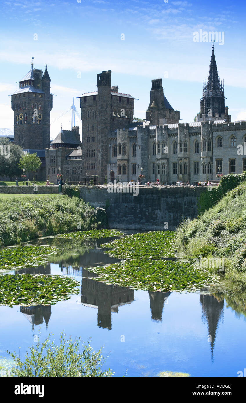 Cardiff castle built by the victorian william de morgan contains hi-res ...