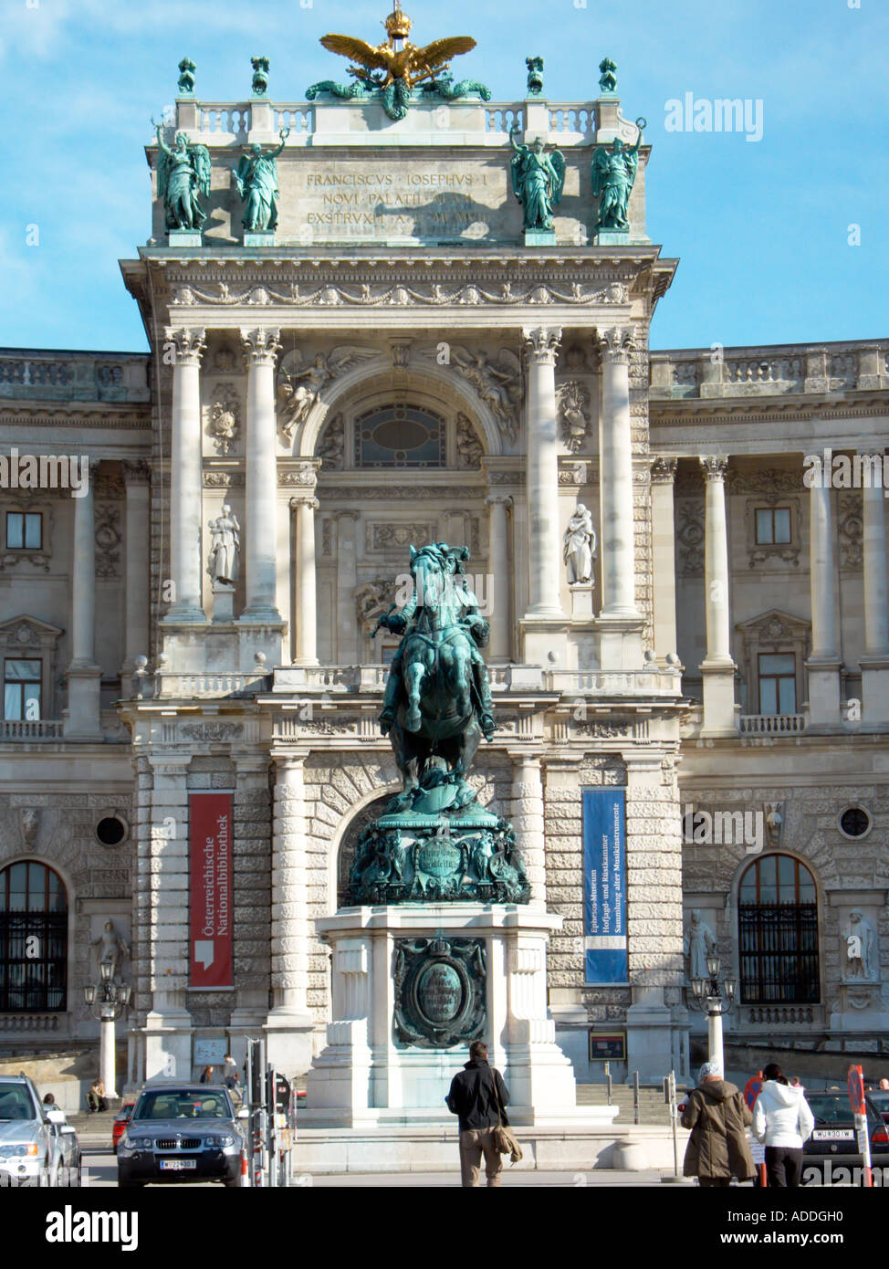 Helden square hi-res stock photography and images - Alamy