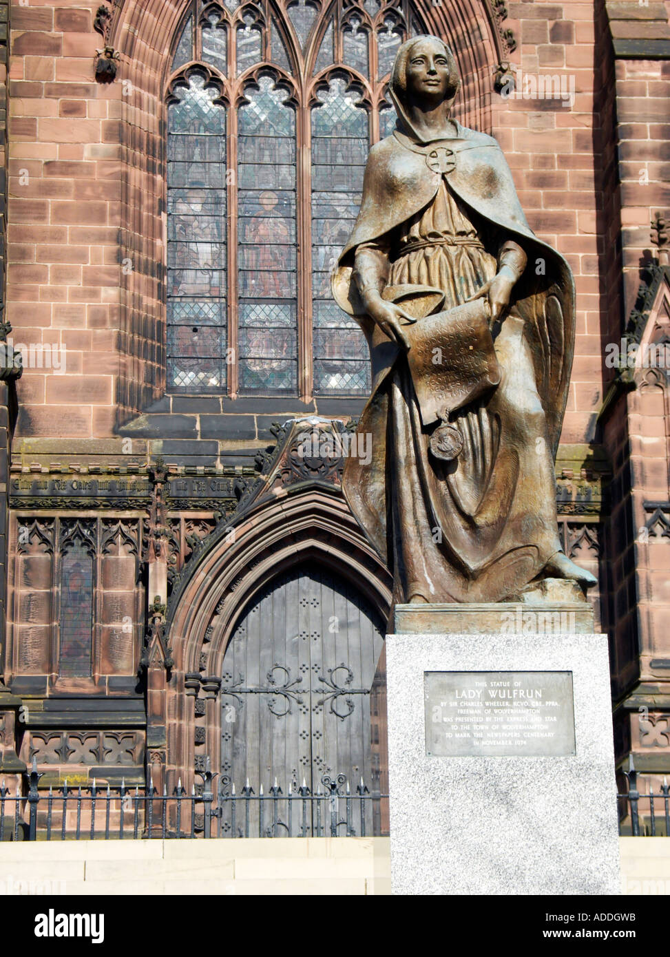 Lady Wulfrun statue Stock Photo - Alamy