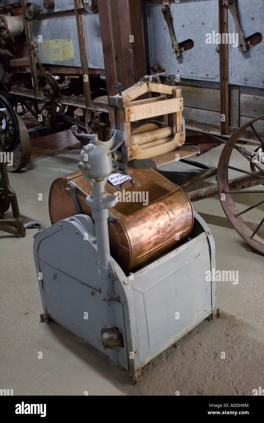 clothes washing machine Stock Photo - Alamy