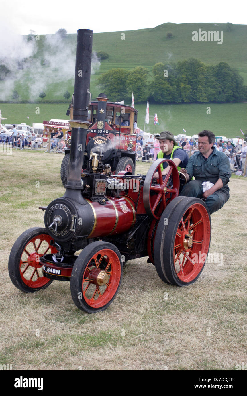 Traction steam roller hi-res stock photography and images - Alamy