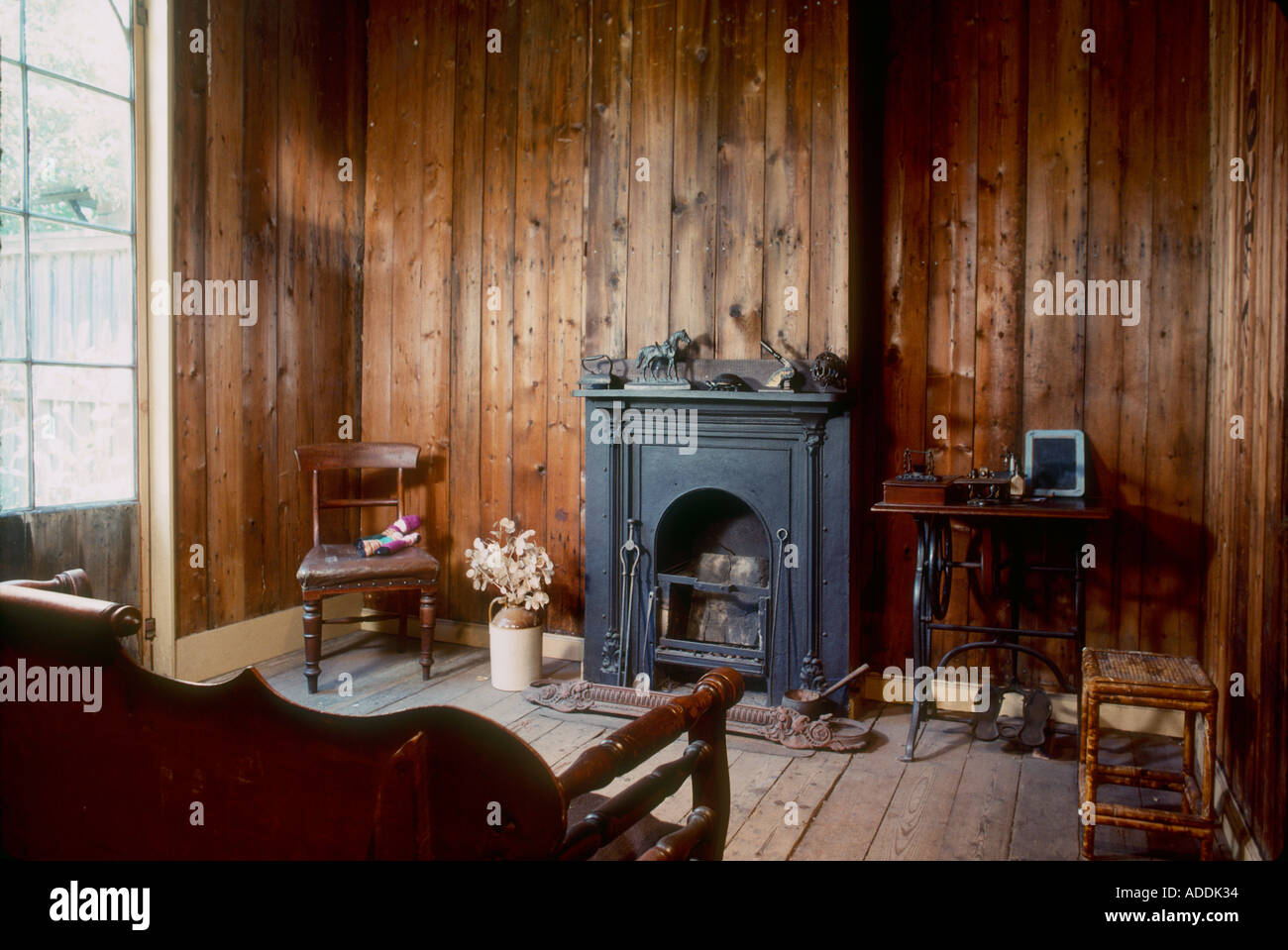 Interior of workers cottage hi-res stock photography and images - Alamy