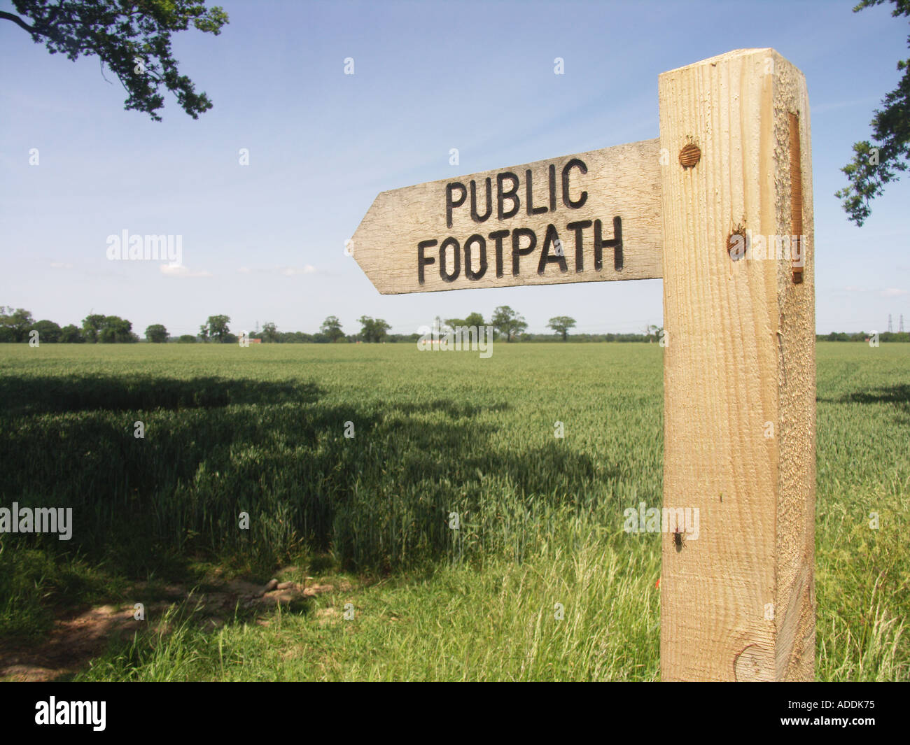Right of way walk ramble access route hi-res stock photography and ...