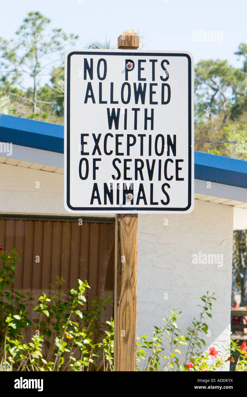 No Pets Allowed with Exception of Service Animals Sign Stock Photo - Alamy