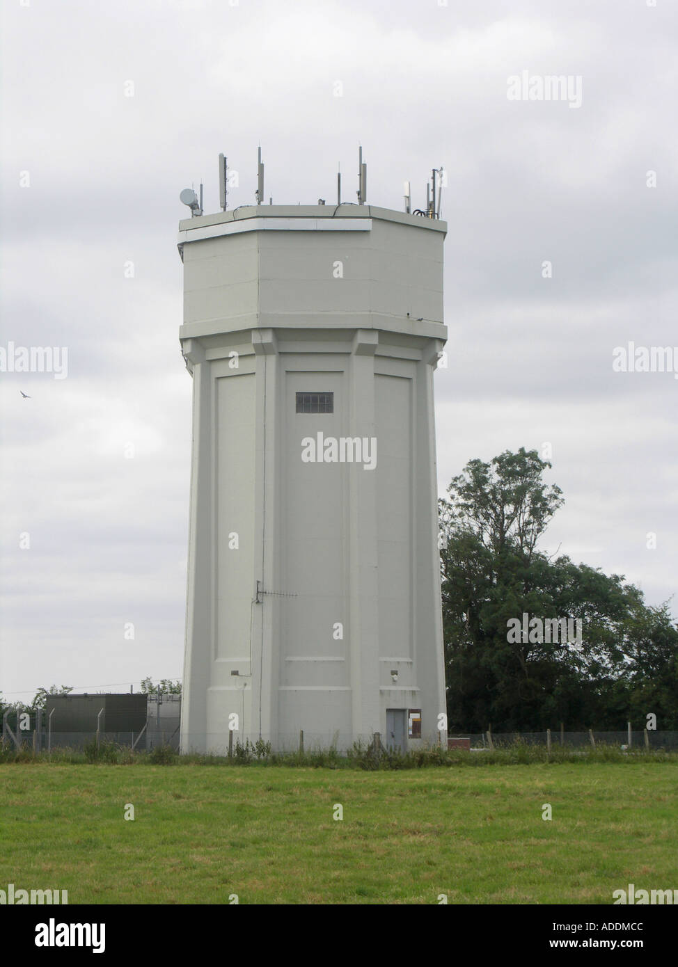 Concrete water tower FramlinghamSuffolk England Stock Photo - Alamy