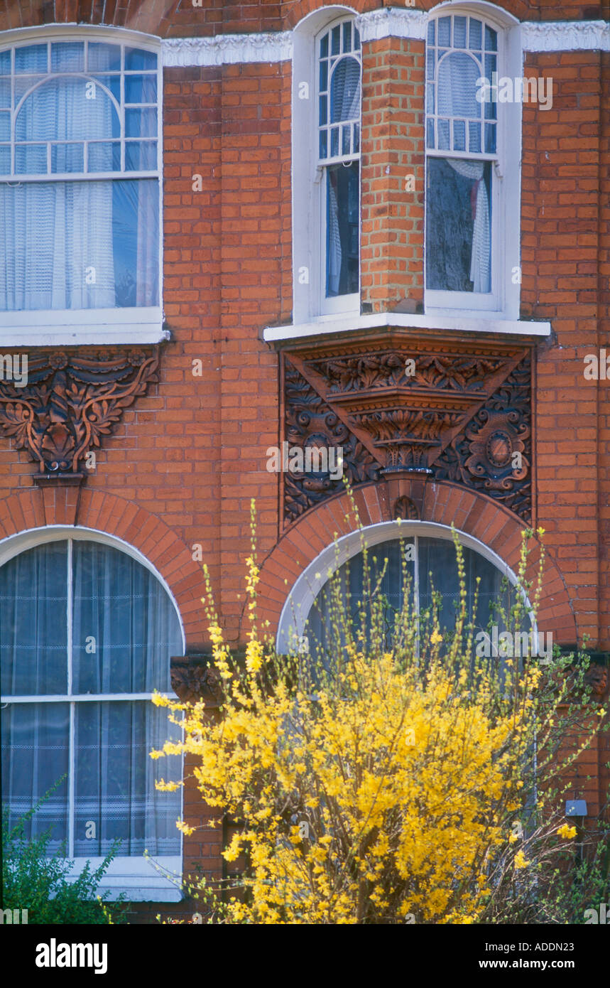 Windows architecture edwardian house hi-res stock photography and ...