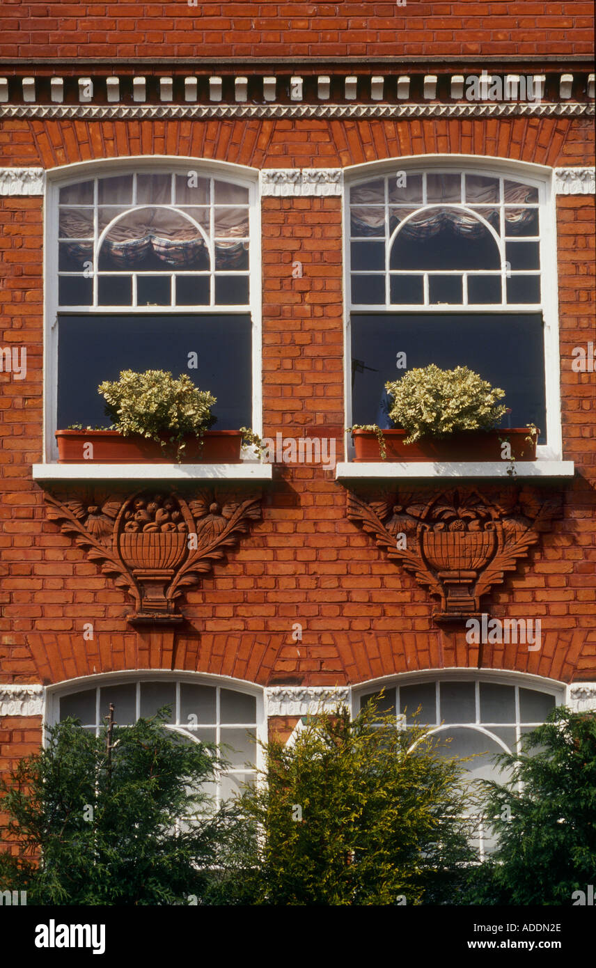 Architectural details of windows of Edwardian houses Bedford Hill SW12 ...