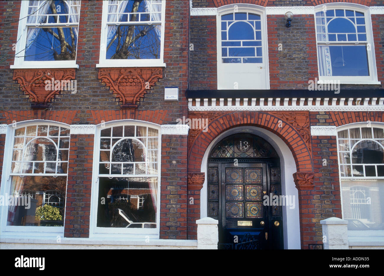 Edwardian house and garden hi-res stock photography and images - Alamy