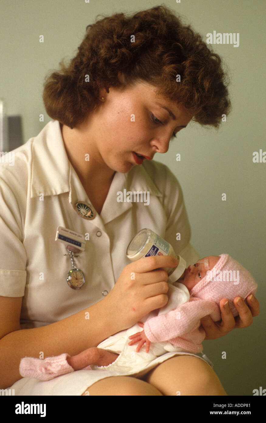 Hospital nurse 1980s hi-res stock photography and images - Alamy