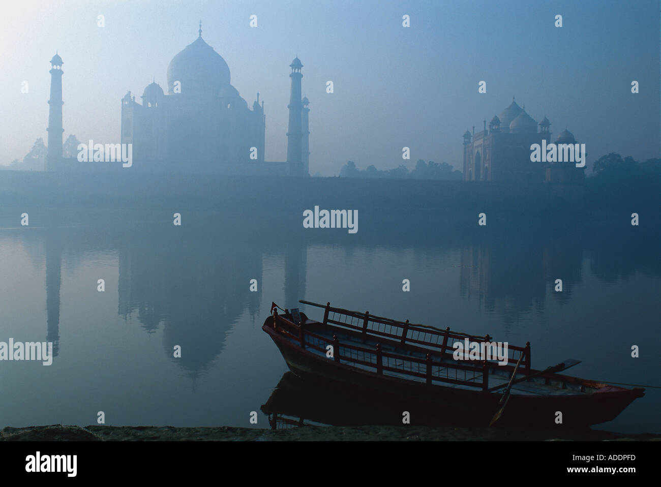The Jamuna river with ferry boat in front of the Taj Mahal in the ...