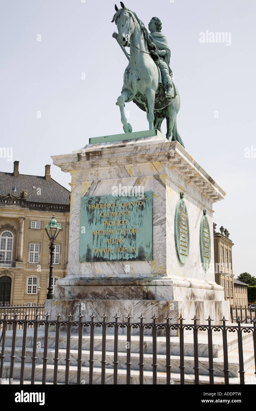 Equestrian statue of Frederik V in Amalienborg Square, Copenhagen ...