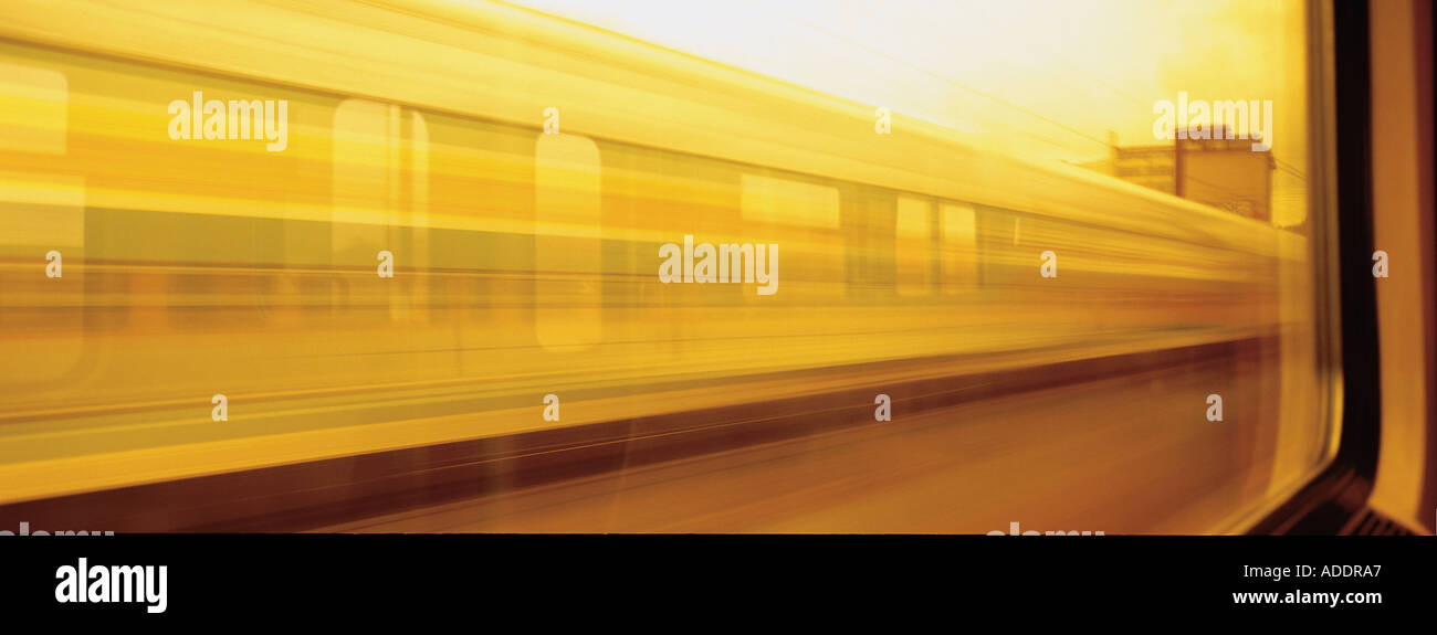 Fahrender zug hi-res stock photography and images - Alamy