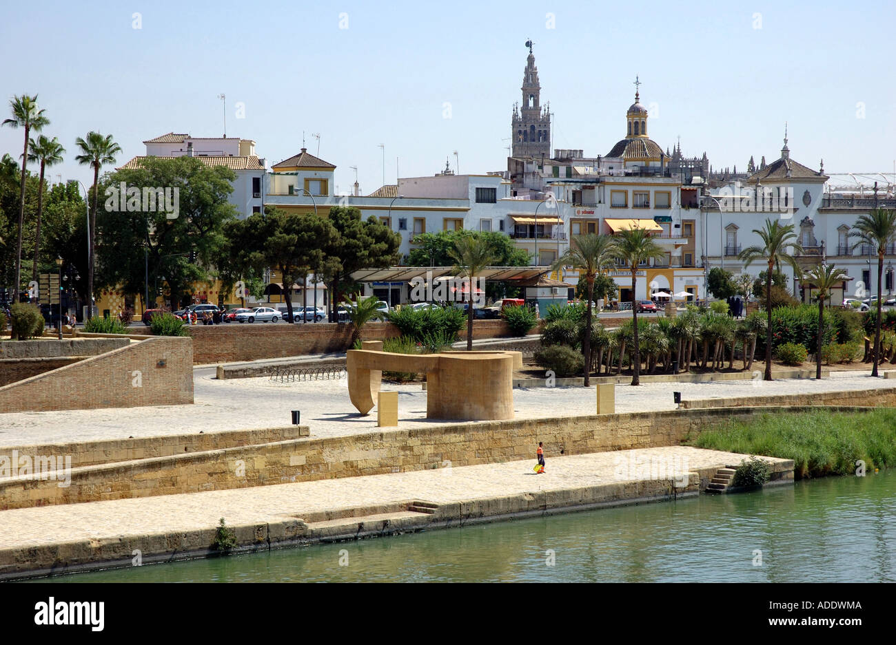 Promenade at the river rio guadalquivir hi-res stock photography and ...