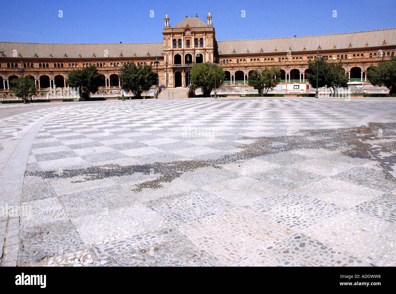 Maria luisa park promenade hi-res stock photography and images - Alamy