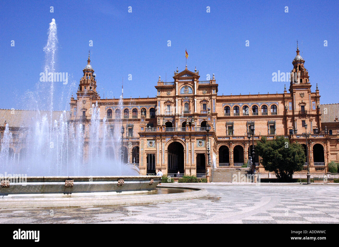 Maria luisa park promenade hi-res stock photography and images - Alamy
