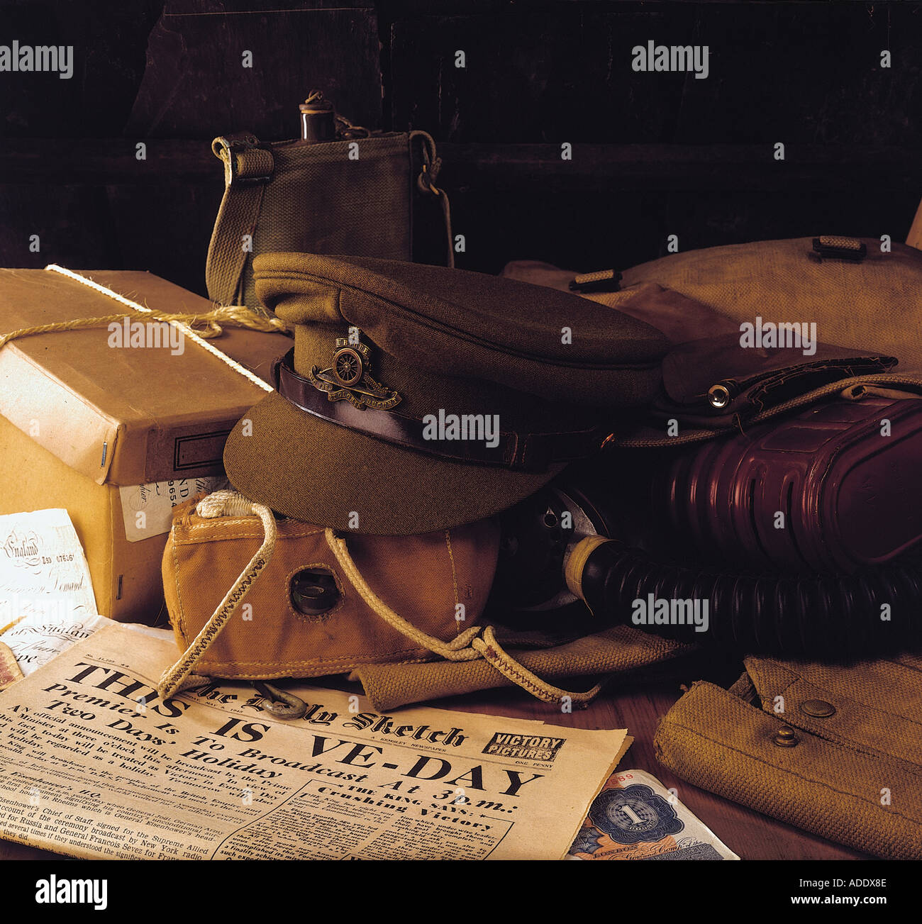 second world war military objects and Daily Sketch with Victory in ...