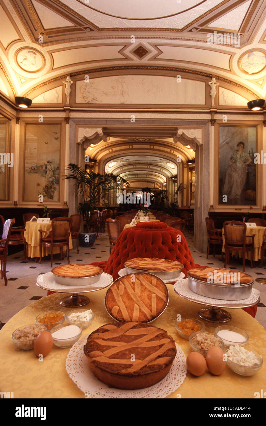 Italia napoly hi-res stock photography and images - Alamy