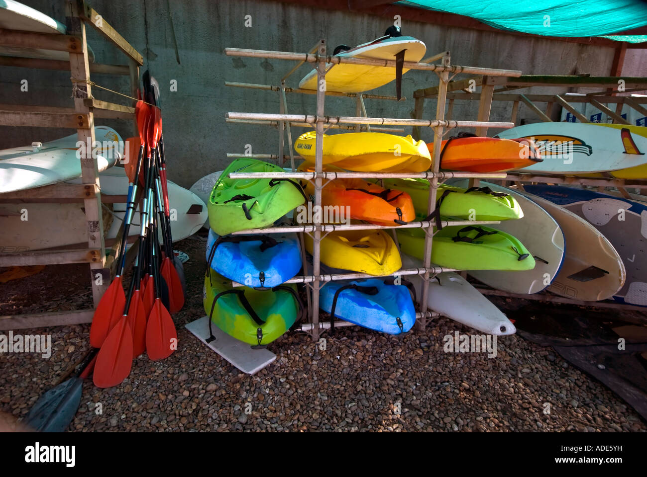 Outdoor pursuits store hi-res stock photography and images - Alamy