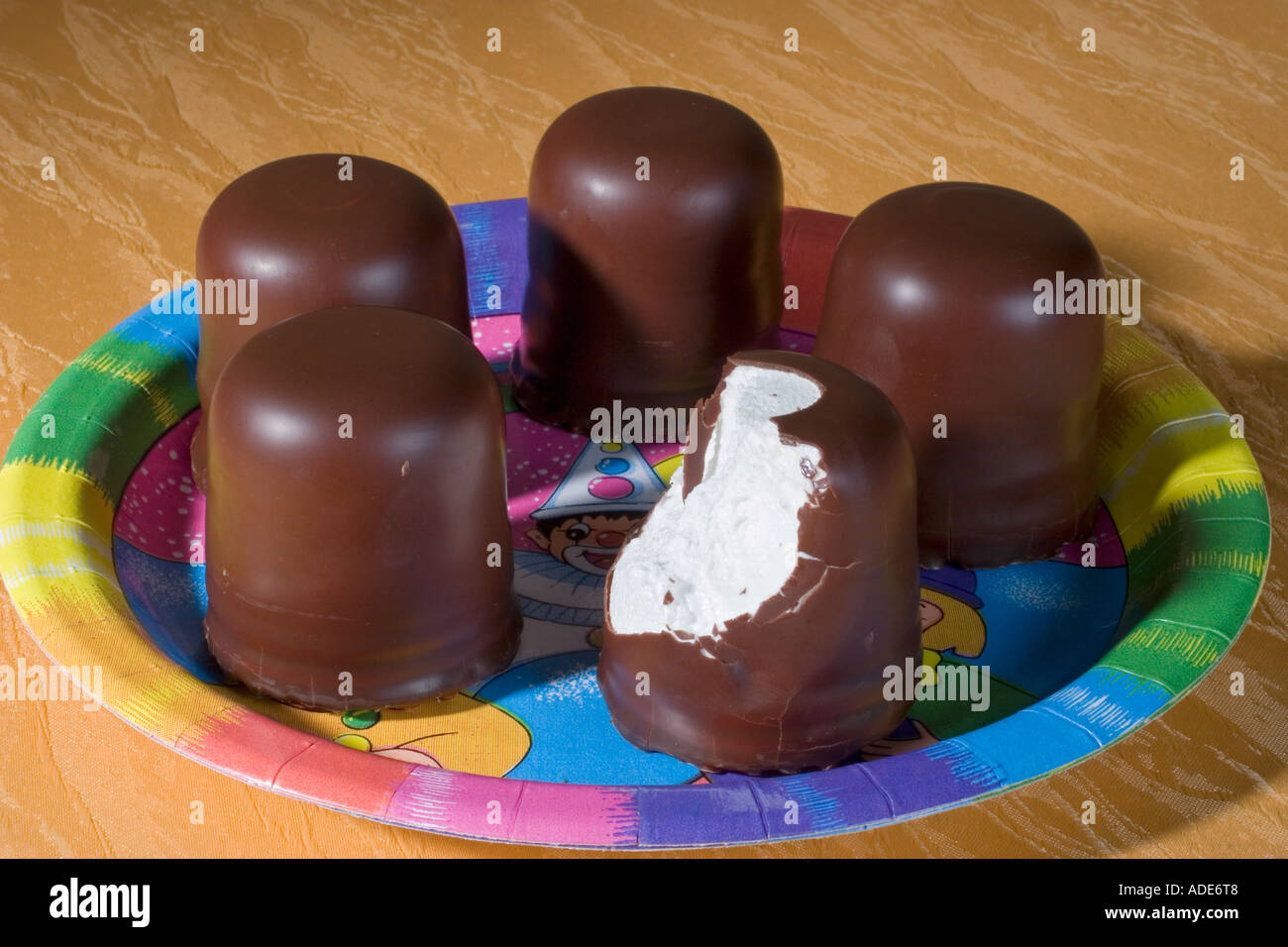 Negerkuss hi-res stock photography and images - Alamy