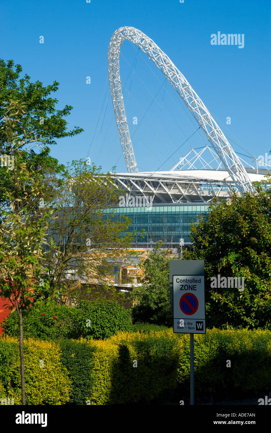 New wembley stadium construction hi-res stock photography and images ...