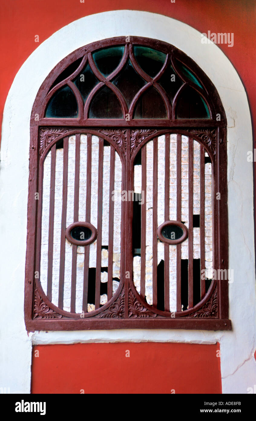 Lozenge windows hi-res stock photography and images - Alamy