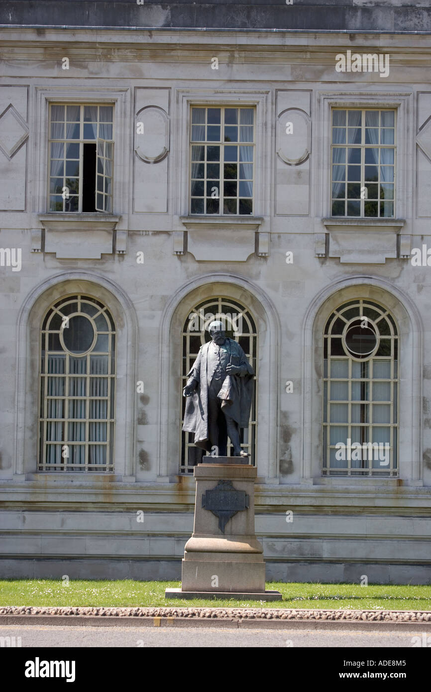 Law Courts Cardiff Wales Stock Photo - Alamy