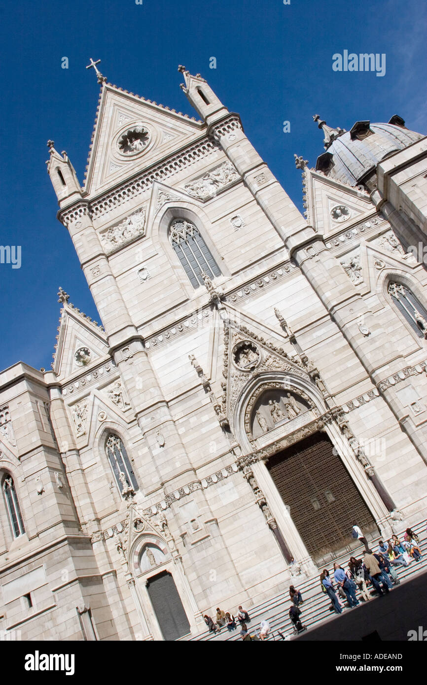 Duomo naples cathedral exterior hi-res stock photography and images - Alamy