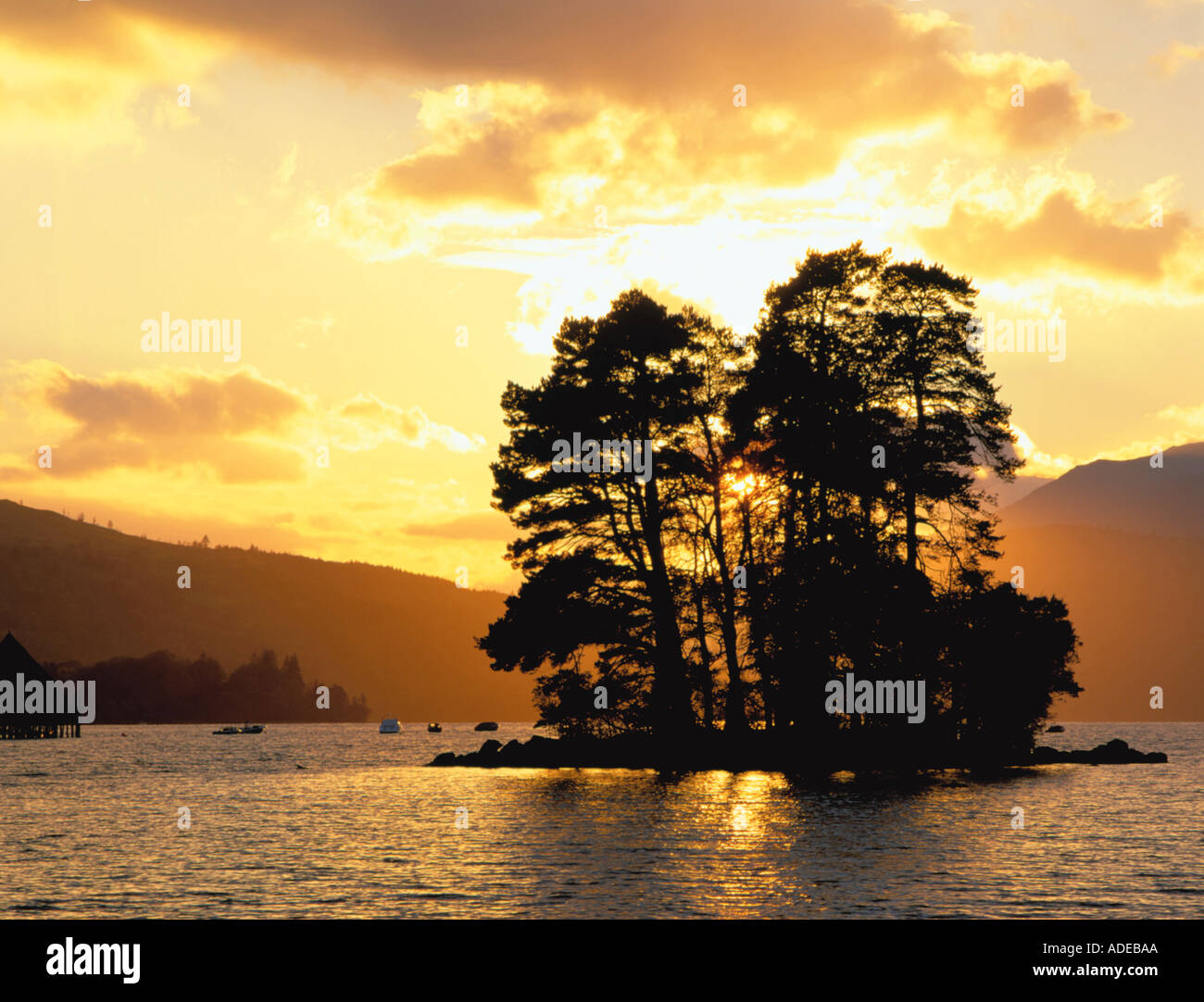 Island Loch Tay High Resolution Stock Photography and Images - Alamy