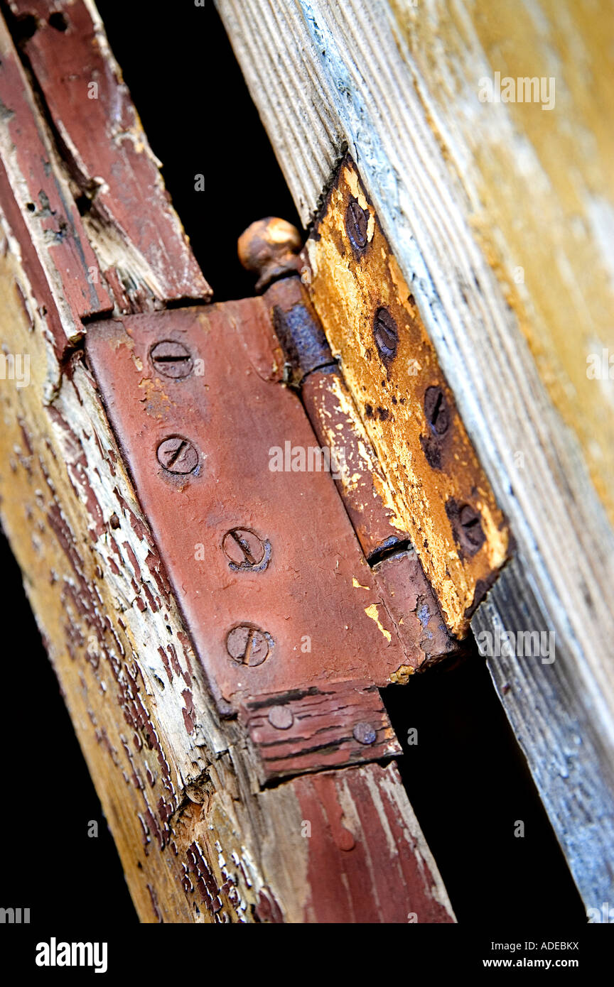 Screw head hi-res stock photography and images - Alamy