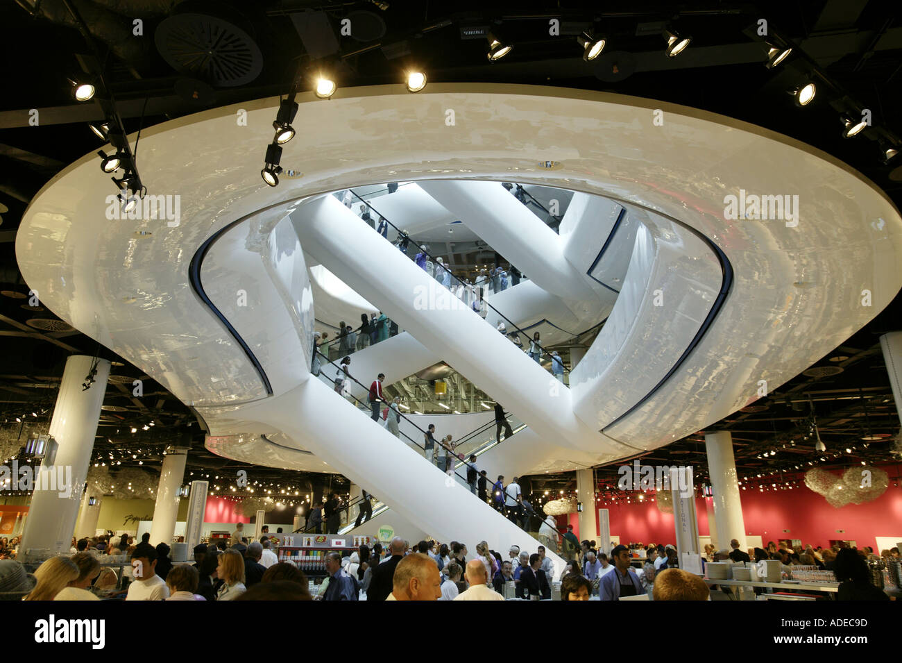 The Selfridges store in the Bullring shopping centre in Birmingham, UK ...
