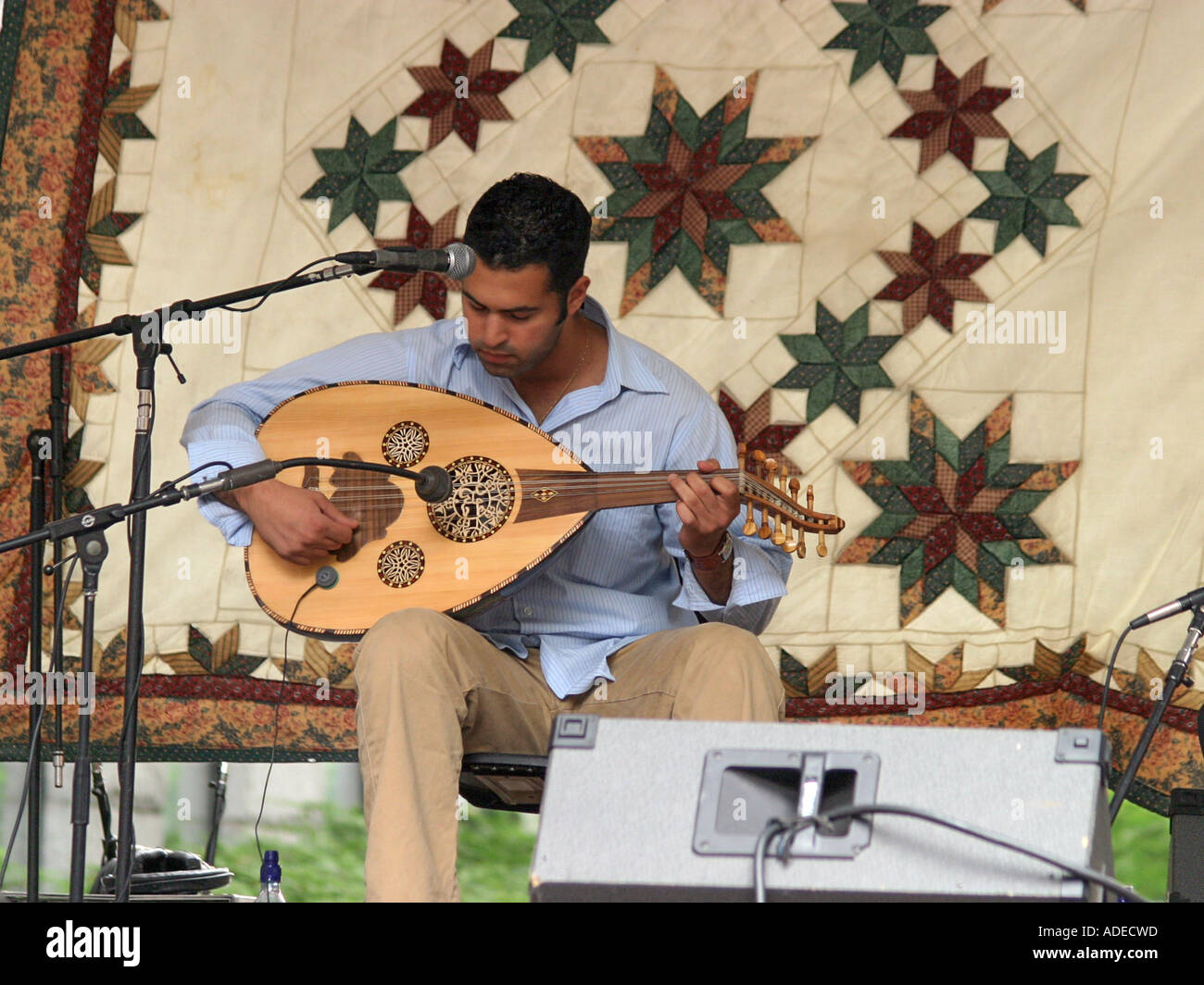 Arabic Ould player Stock Photo - Alamy