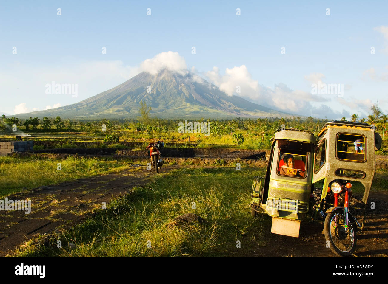 Philippines Luzon Island Bicol Province Mount Mayon 2462m Near Perfect ...