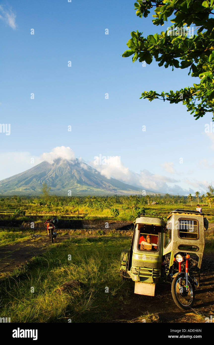 Philippines Luzon Island Bicol Province Mount Mayon 2462m Near Perfect ...