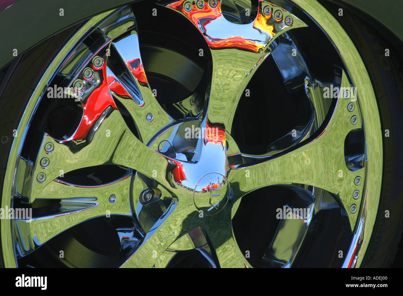 Car rims hi-res stock photography and images - Alamy