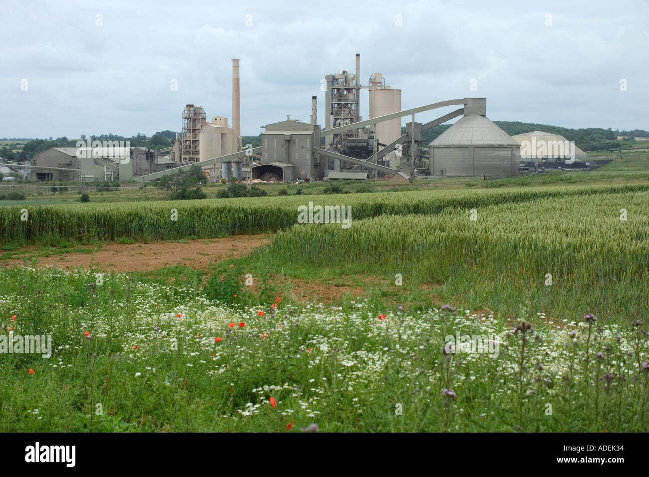 Cement works hi-res stock photography and images - Alamy
