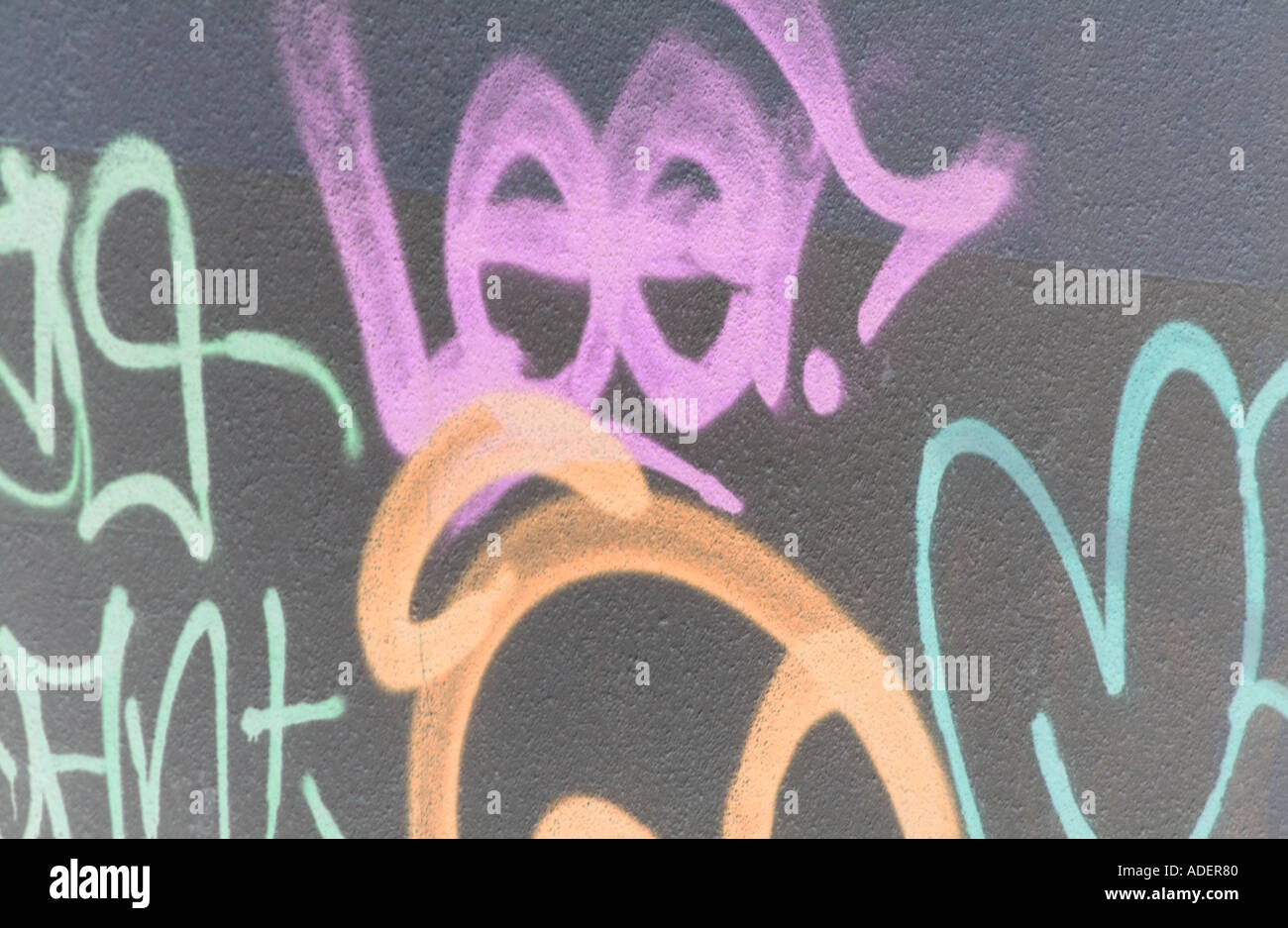Kids writing on wall hi-res stock photography and images - Alamy