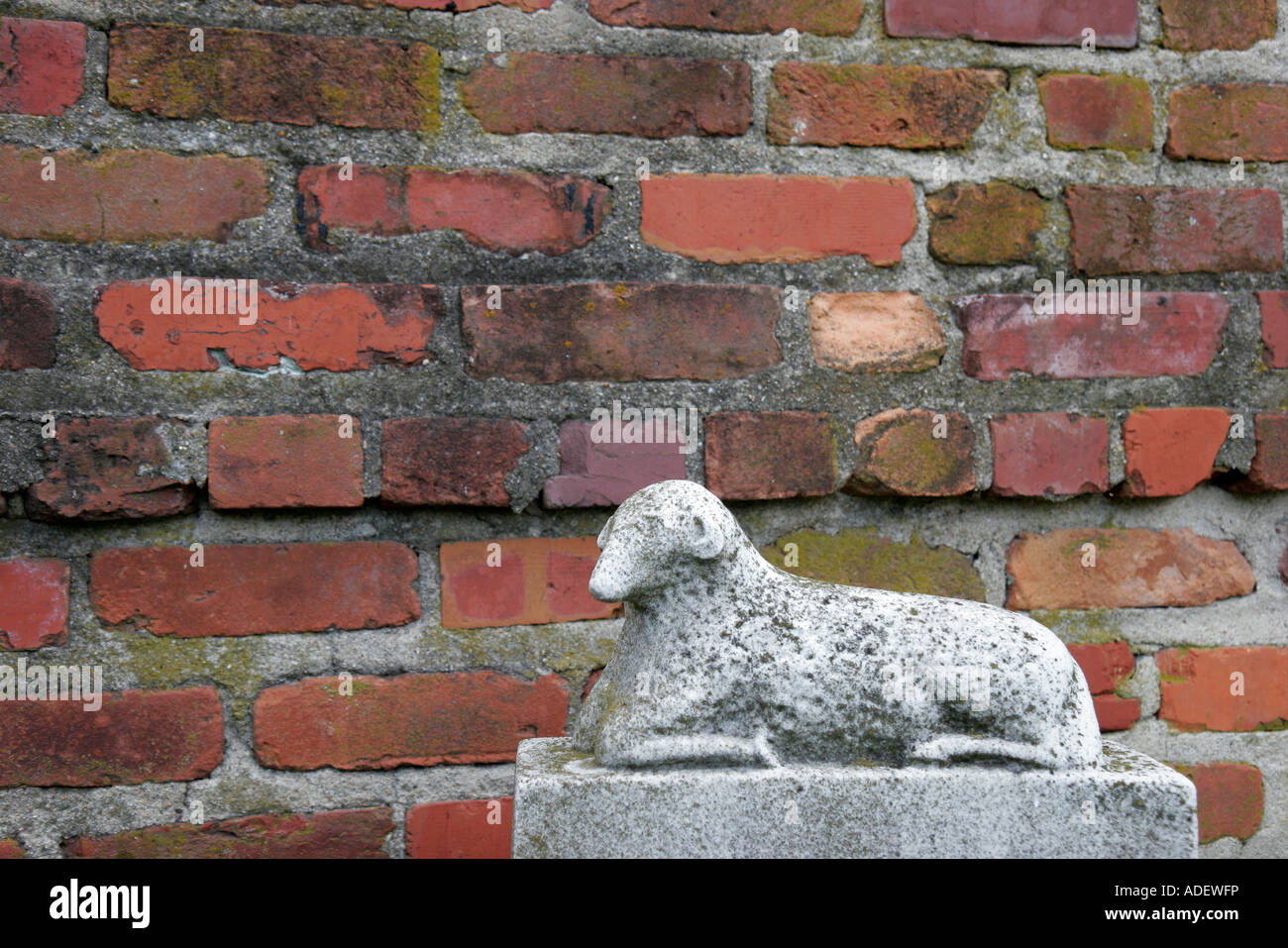 Grave Lamb Stock Photos & Grave Lamb Stock Images - Alamy