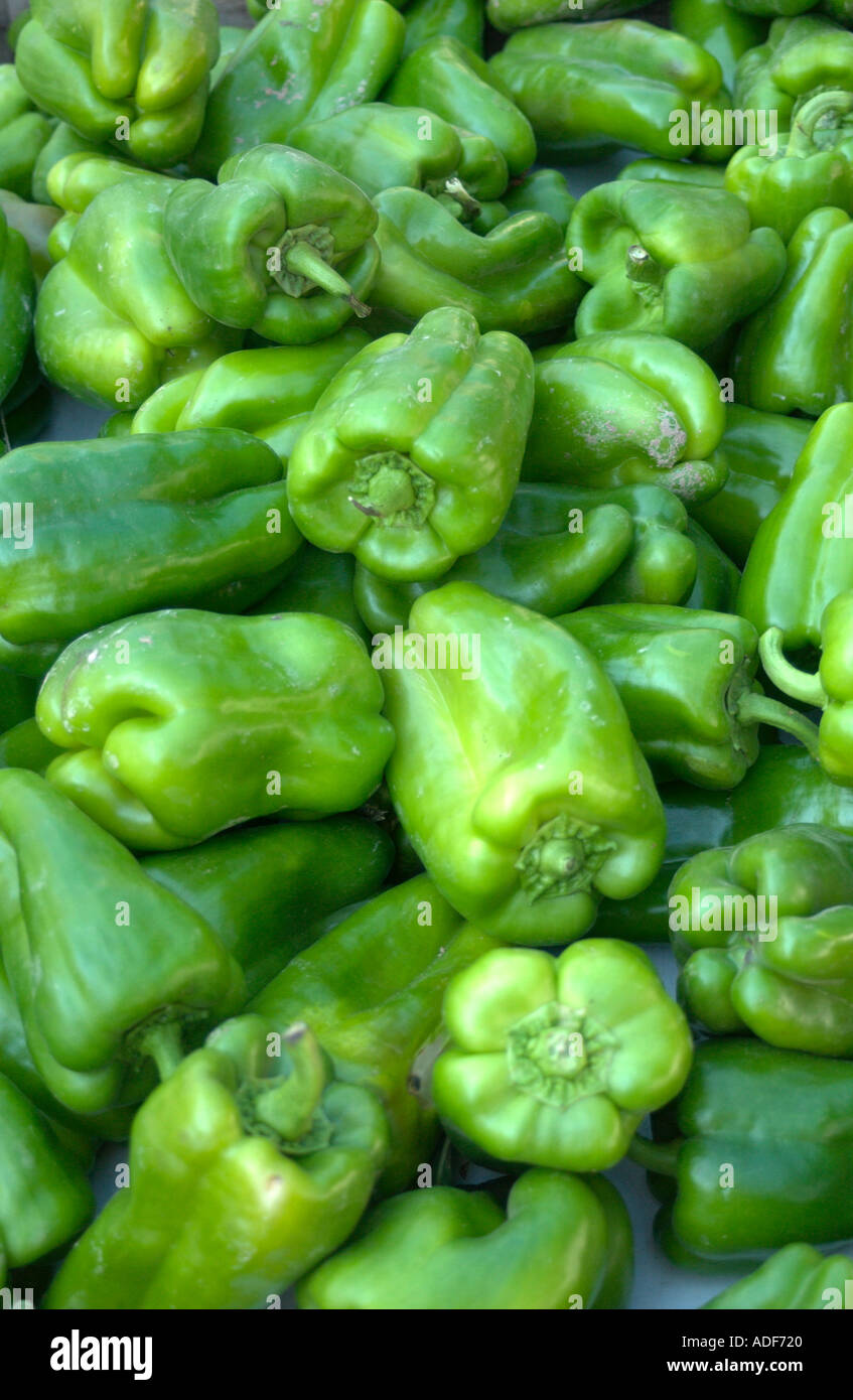 Greenpeppers hi-res stock photography and images - Alamy